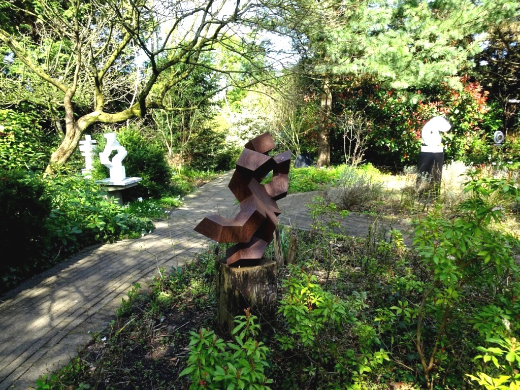 Monica Maat - GALERIE S T I J L MUSEUM | BEELDENTUIN | GALERIE S T I J ...